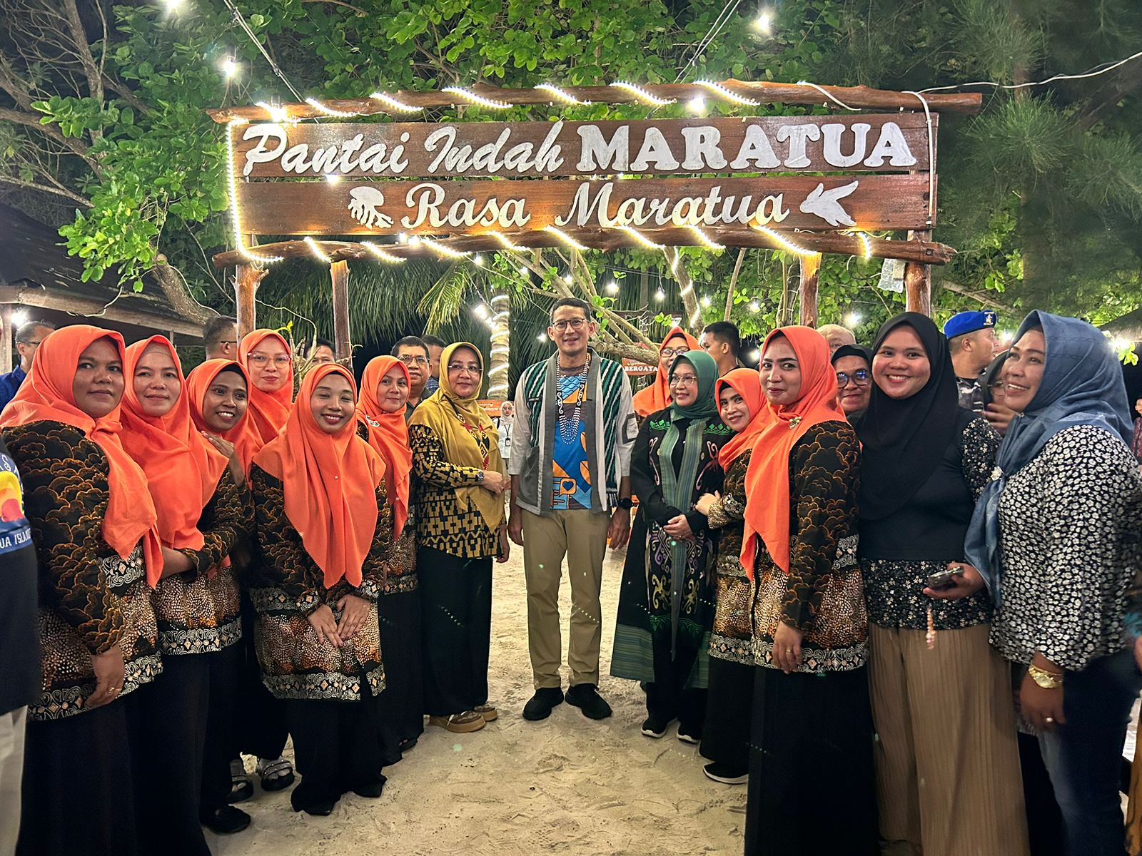 Sandiaga Uno Pastikan Pulau Maratua Masuk Karisma Event Nusantara 2025 - Kaltim Kece